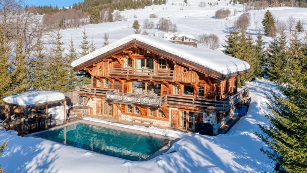 Chalet with private pool | MACNAA